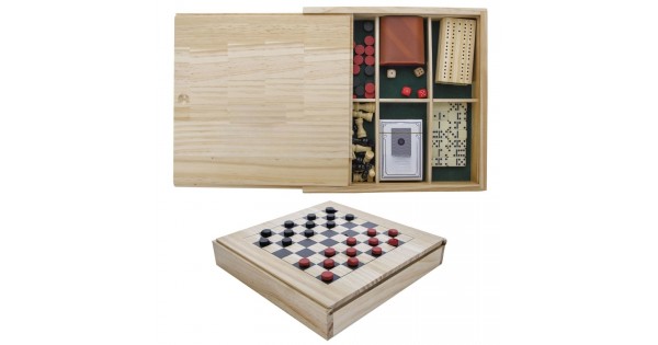 Pinewood Office Fun Game Set with Logo - Bravamarketing.com | Poker Chips